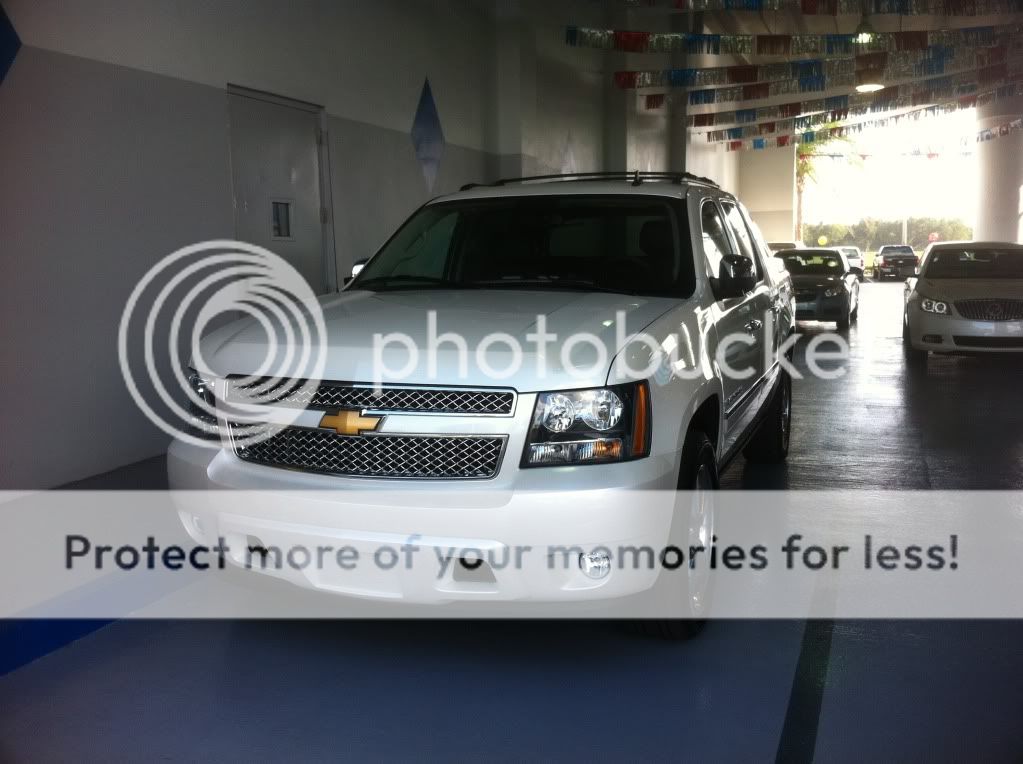 Say hello to my little friend! (White Diamond) | Chevy Avalanche Fan ...